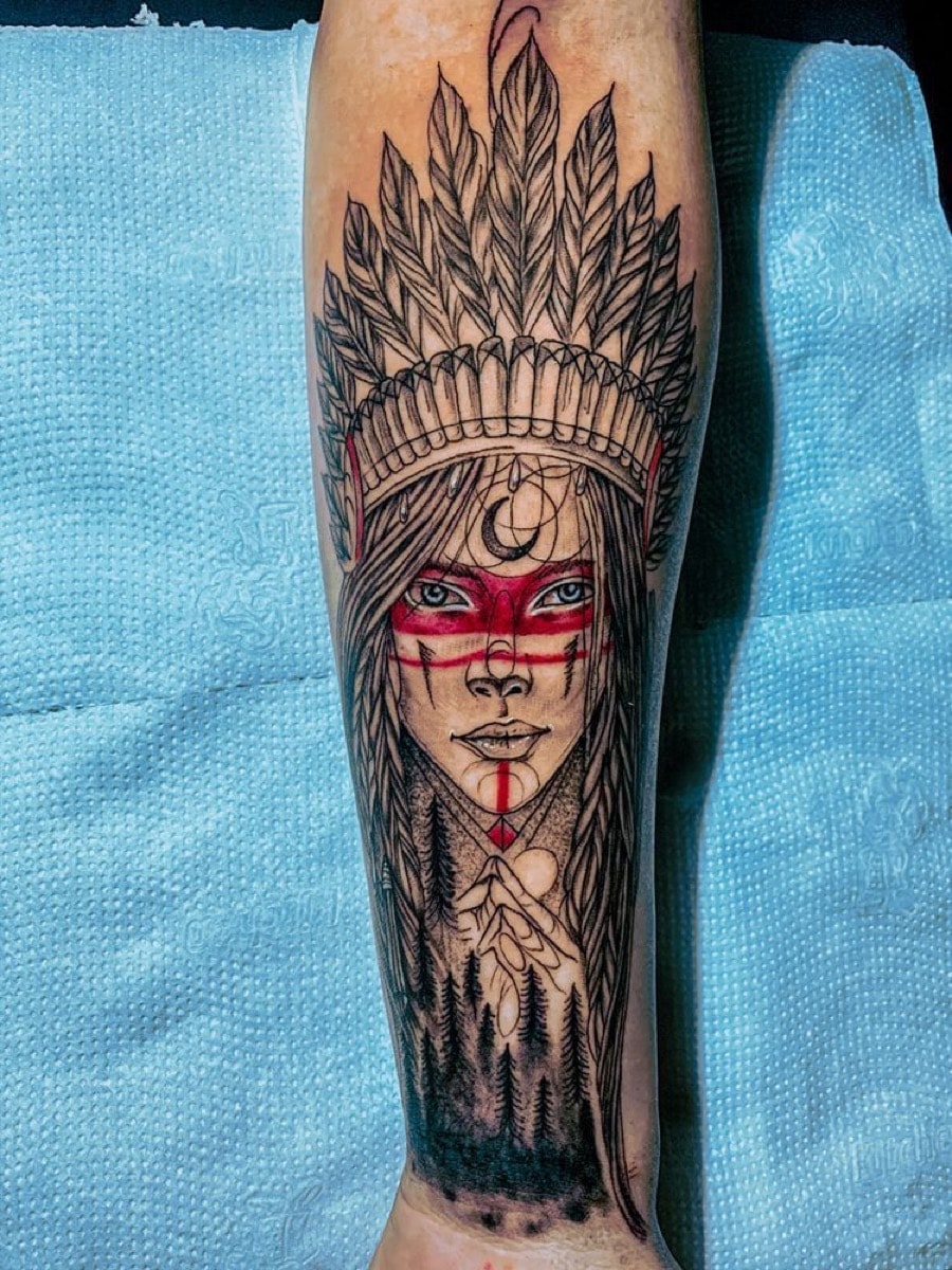 Descubra a Beleza e o Significado das Tatuagens Femininas de Mulher ...