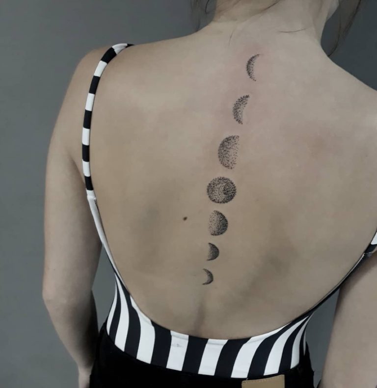 21 Tatuagens Femininas nas Costas: Inspirações e Dicas para Realçar sua ...